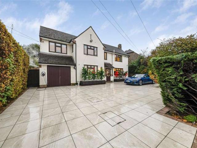 4 Bedroom Detached House
