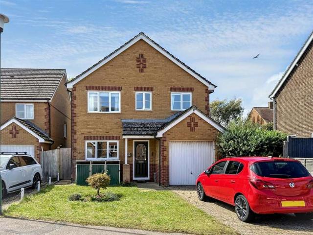 4 Bedroom Detached House