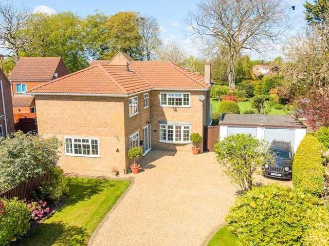 4 Bedroom Detached House