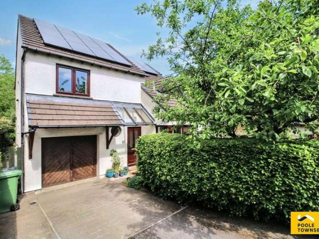 4 Bedroom Detached House