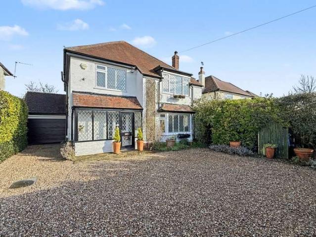 4 Bedroom Detached House
