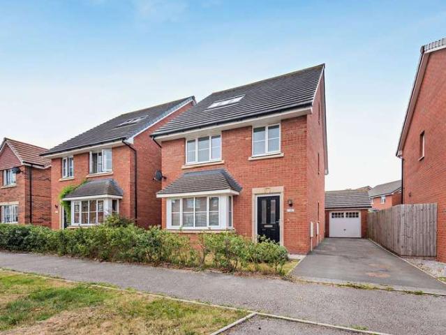 4 Bedroom Detached House