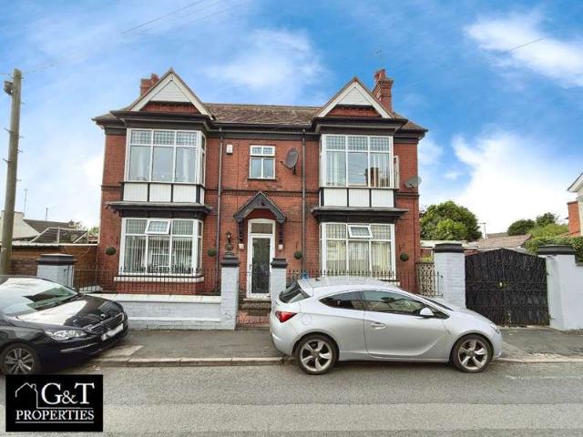 4 Bedroom Detached House