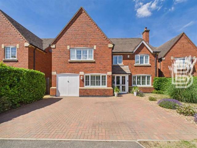 4 Bedroom Detached House
