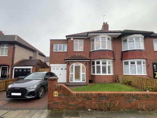 4 Bedroom Detached House