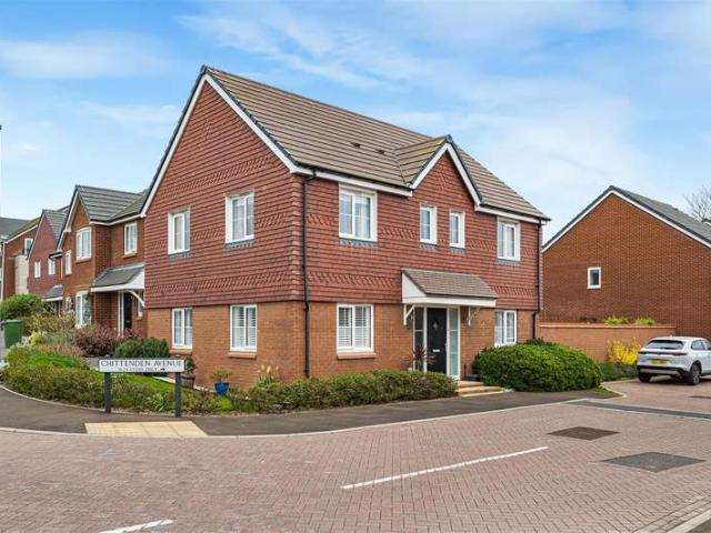 4 Bedroom Detached House