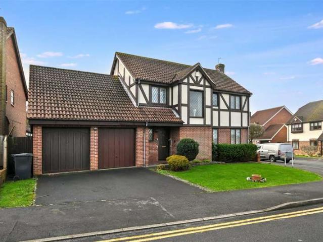 4 Bedroom Detached House