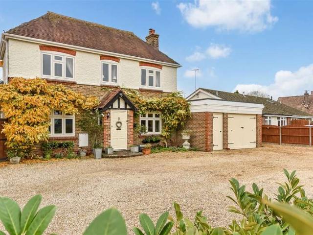 4 Bedroom Detached House