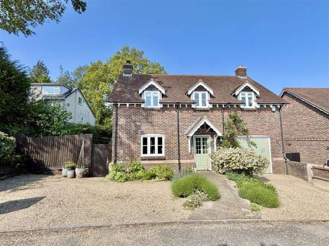 4 Bedroom Detached House