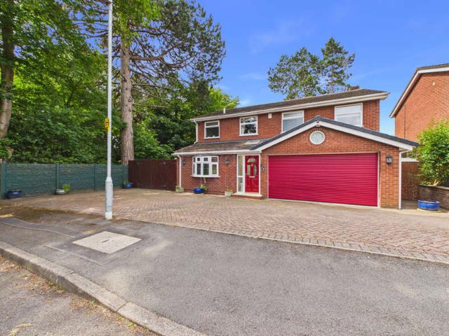 4 Bedroom Detached House