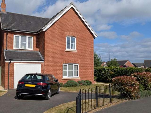 4 Bedroom Detached House