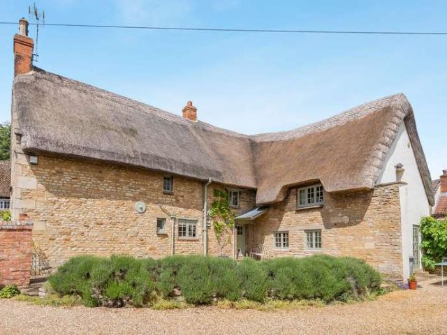 5 Bedroom Detached House