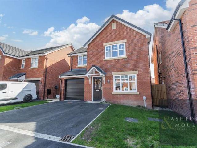 4 Bedroom Detached House