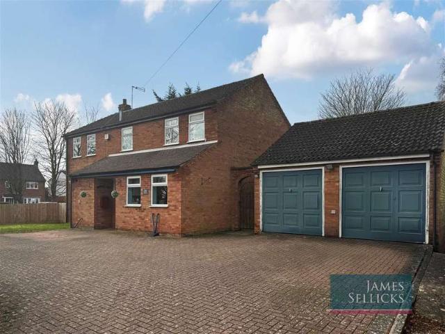 4 Bedroom Detached House