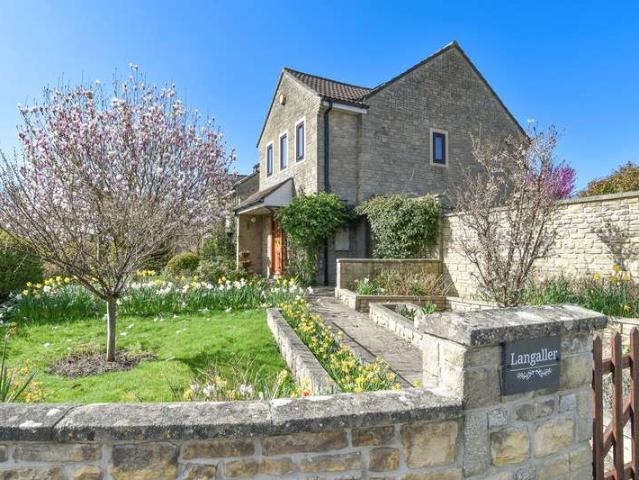 4 Bedroom Detached House