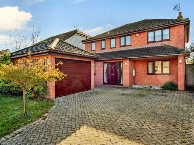4 Bedroom Detached House
