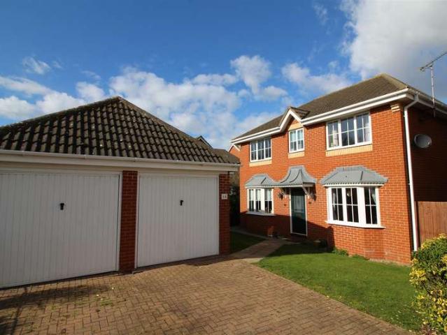 4 Bedroom Detached House