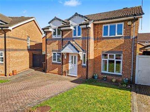 4 Bedroom Detached House