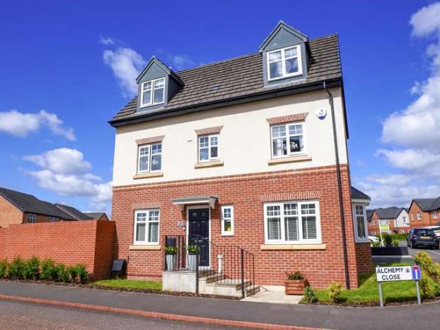 4 Bedroom Detached House