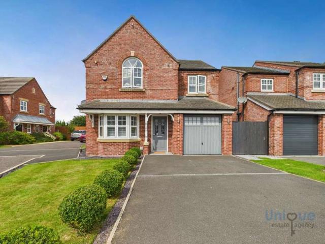 4 Bedroom Detached House
