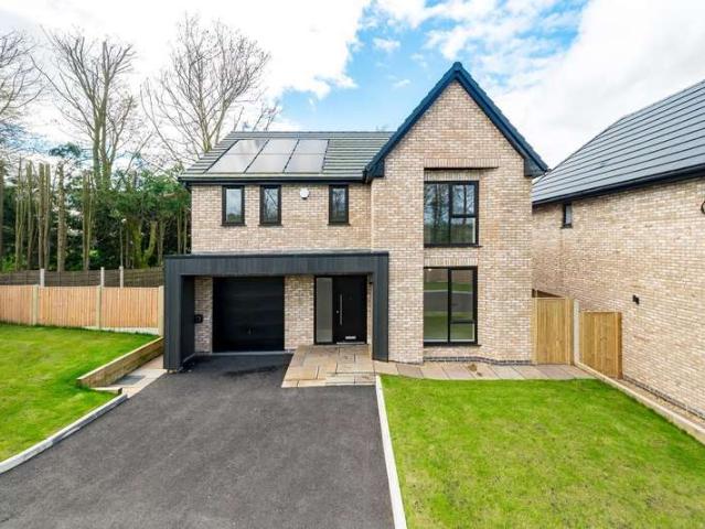 4 Bedroom Detached House