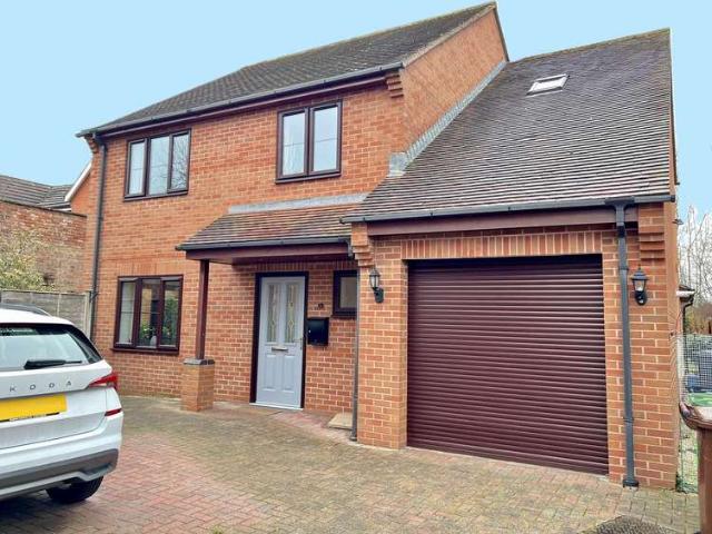 4 Bedroom Detached House