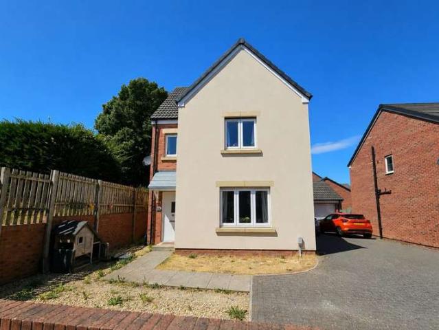 4 Bedroom Detached House