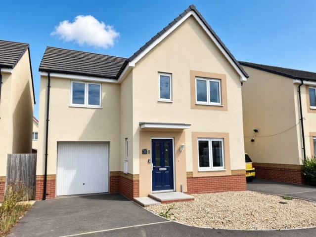 4 Bedroom Detached House