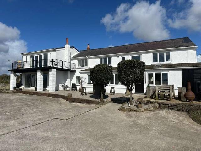 4 Bedroom Detached House