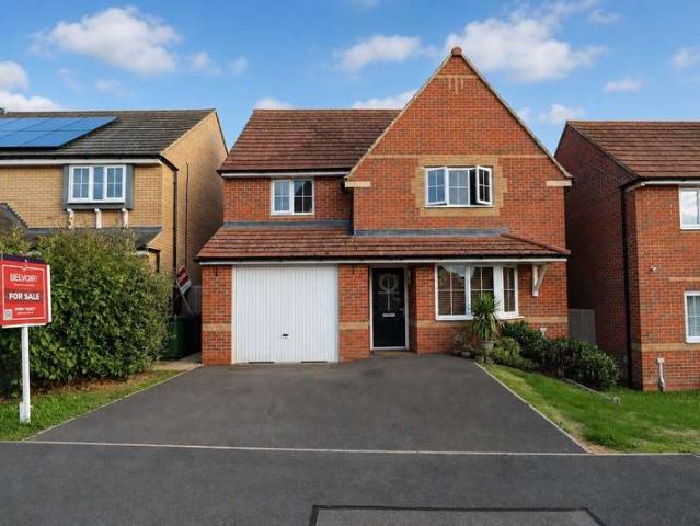 4 Bedroom Detached House