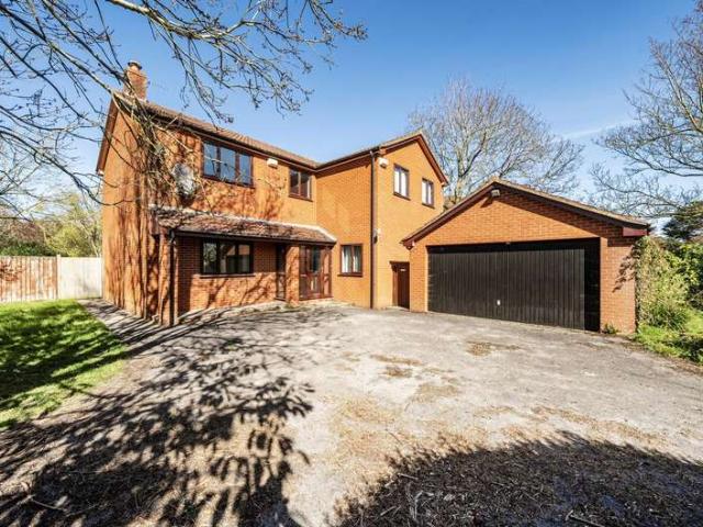 4 Bedroom Detached House