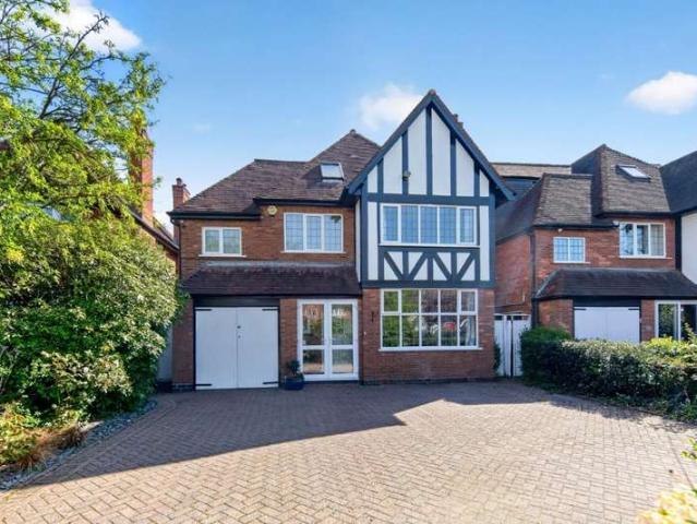 4 Bedroom Detached House