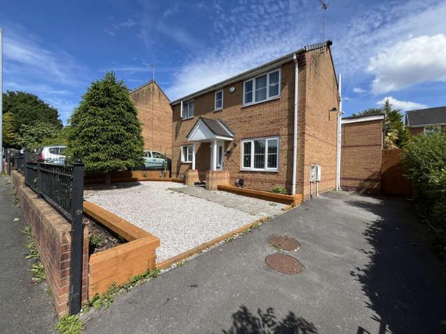 4 Bedroom Detached House