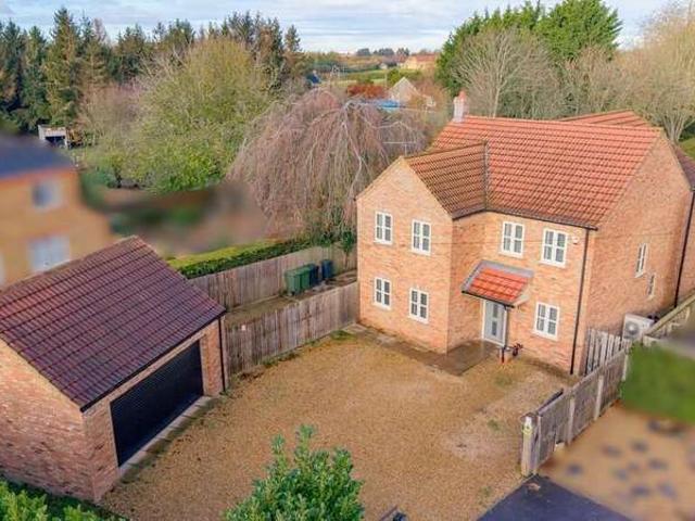 4 Bedroom Detached House