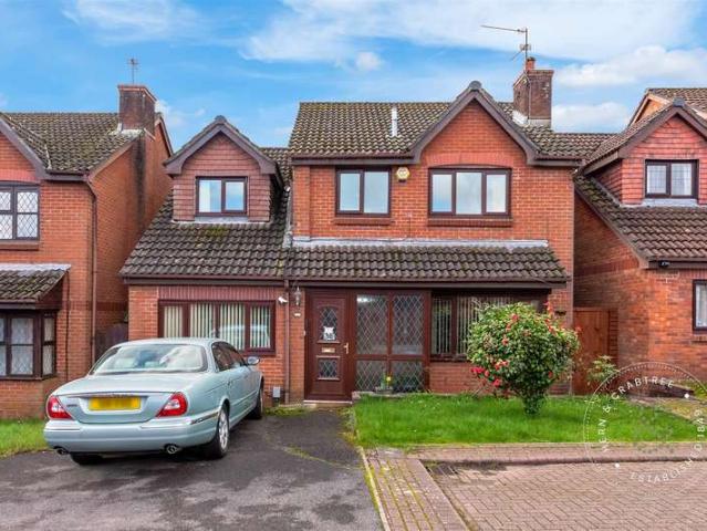4 Bedroom Detached House