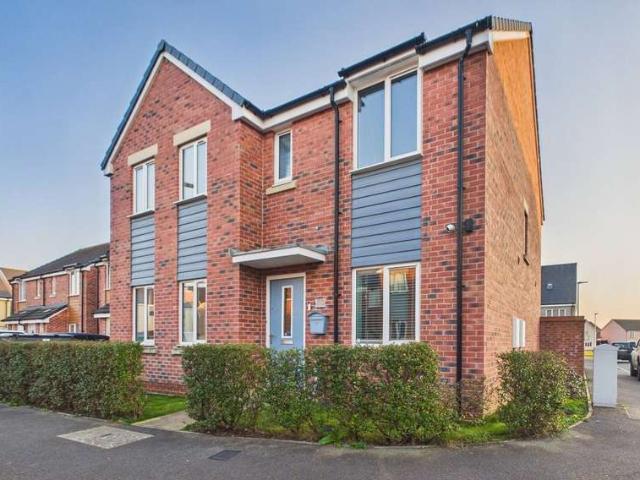 4 Bedroom Detached House