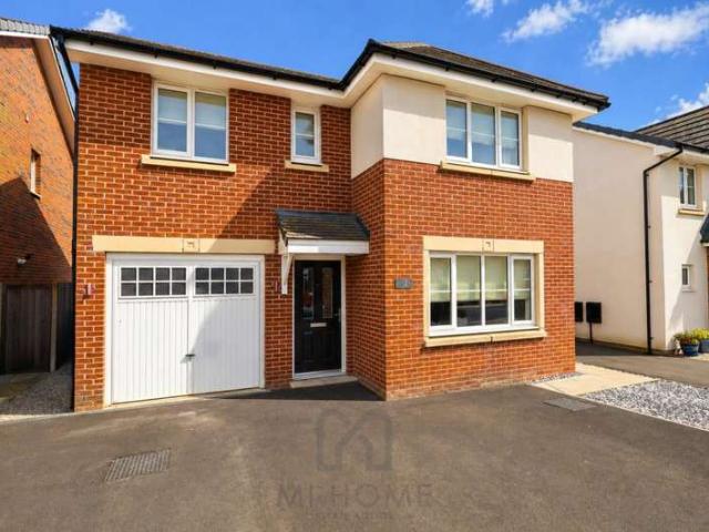 4 Bedroom Detached House