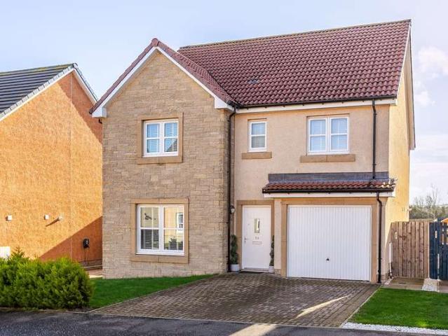 4 Bedroom Detached House
