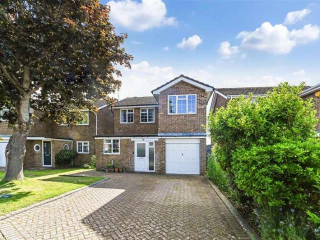 4 Bedroom Detached House