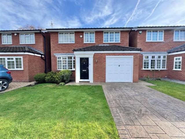 4 Bedroom Detached House