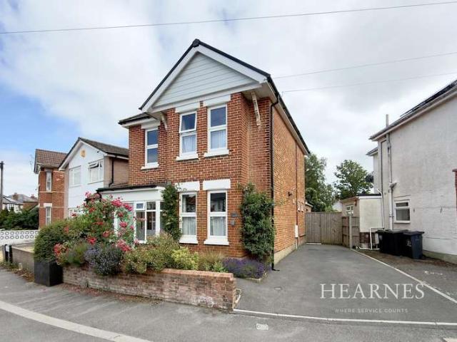 4 Bedroom Detached House