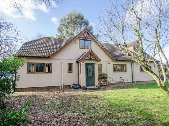 4 Bedroom Detached House