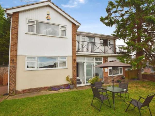 4 Bedroom Detached House