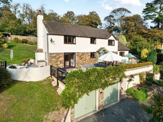 4 Bedroom Detached House