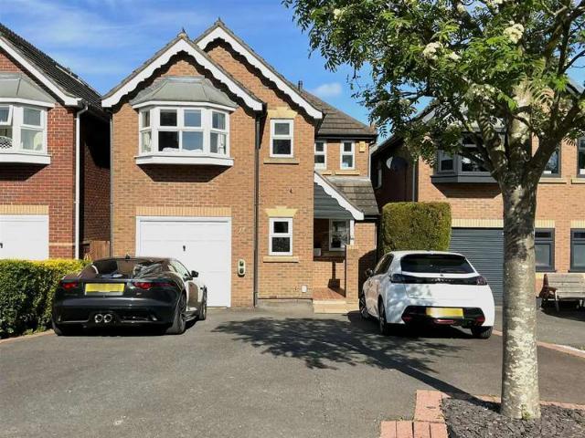 4 Bedroom Detached House