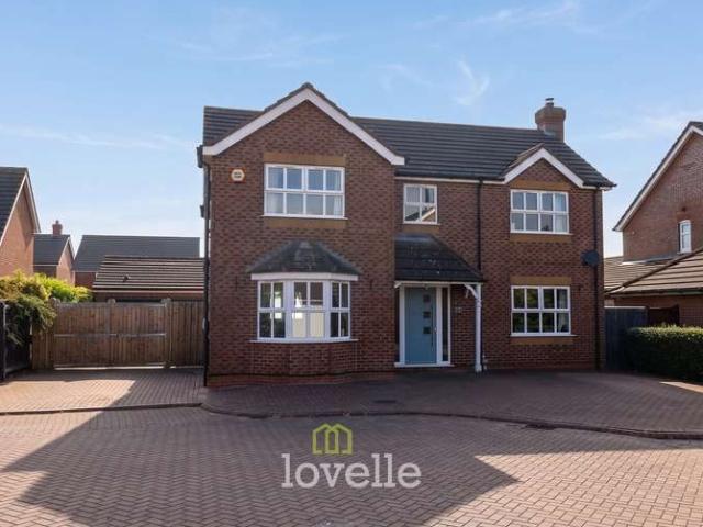 4 Bedroom Detached House