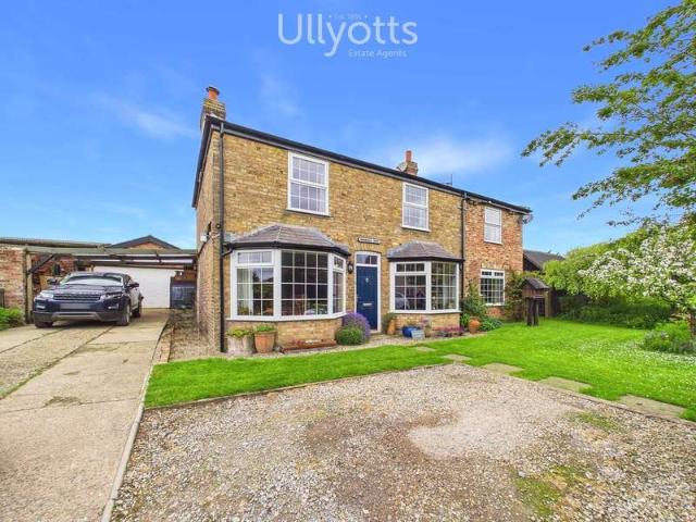4 Bedroom Detached House