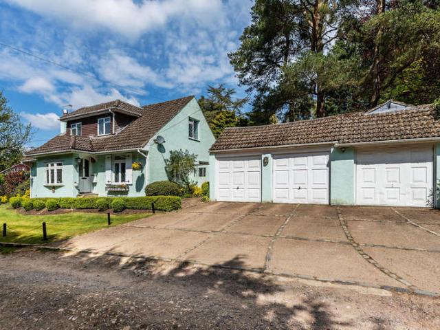 4 Bedroom Detached House