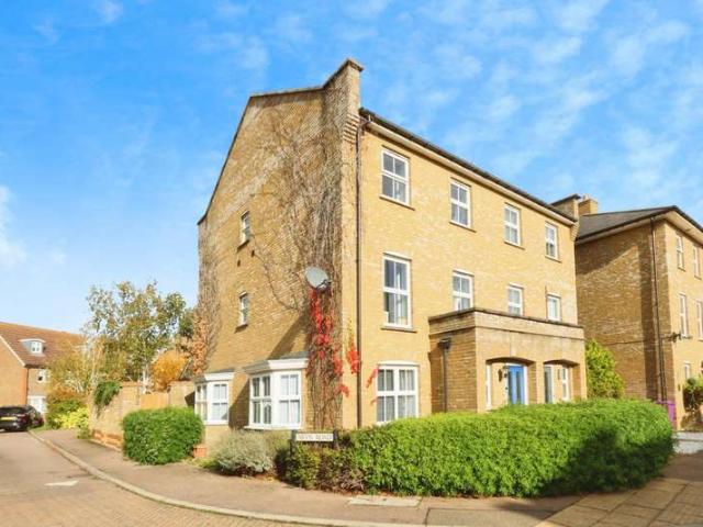4 Bedroom Detached House