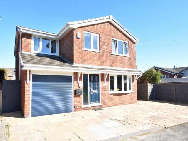 4 Bedroom Detached House